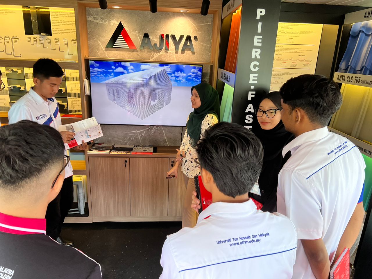 IBS PRODUCT EXHIBITION & MOBILE HUB - Ajiya